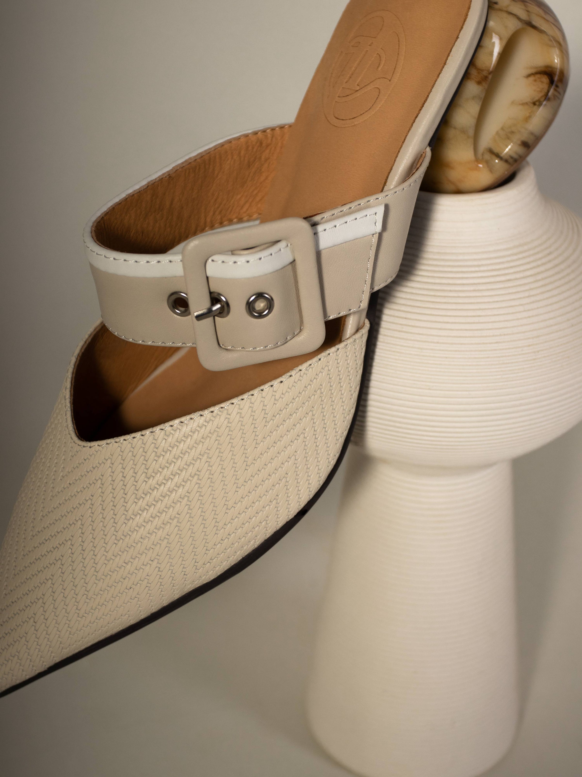 LEATHER LAB - Buckle Marble Heel Mules