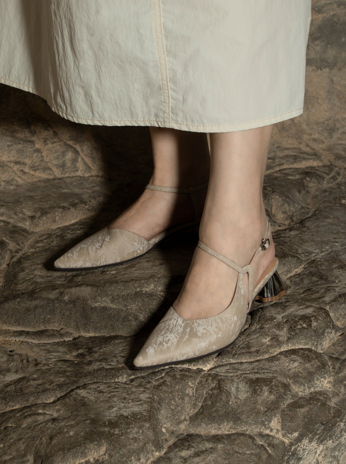 LEATHER LAB - Pointed Metal Shell Heels