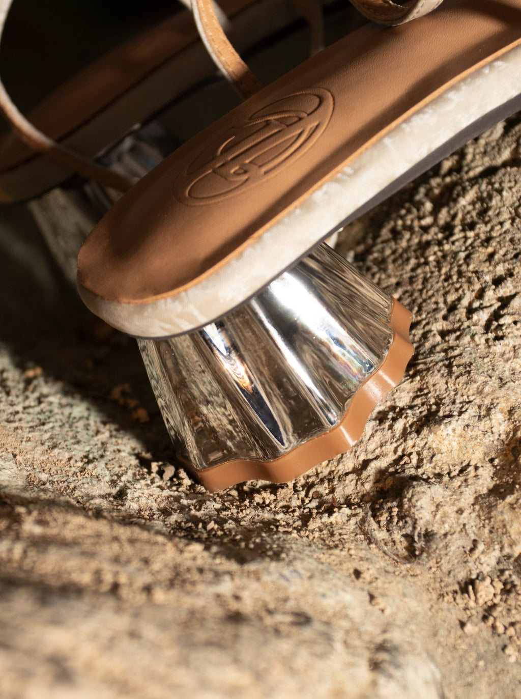 LEATHER LAB - Pointed Metal Shell Heels – LEATHER LAB STORE